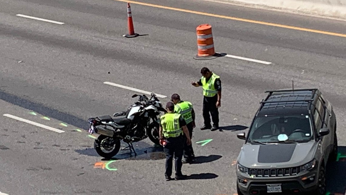 Mustang Ridge police officer 'in good spirits' after being struck by ...