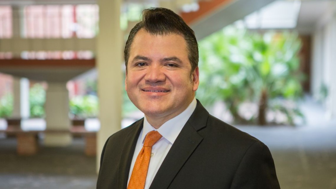 Austin Isd Superintendent Paul Cruz Resigning Kvue