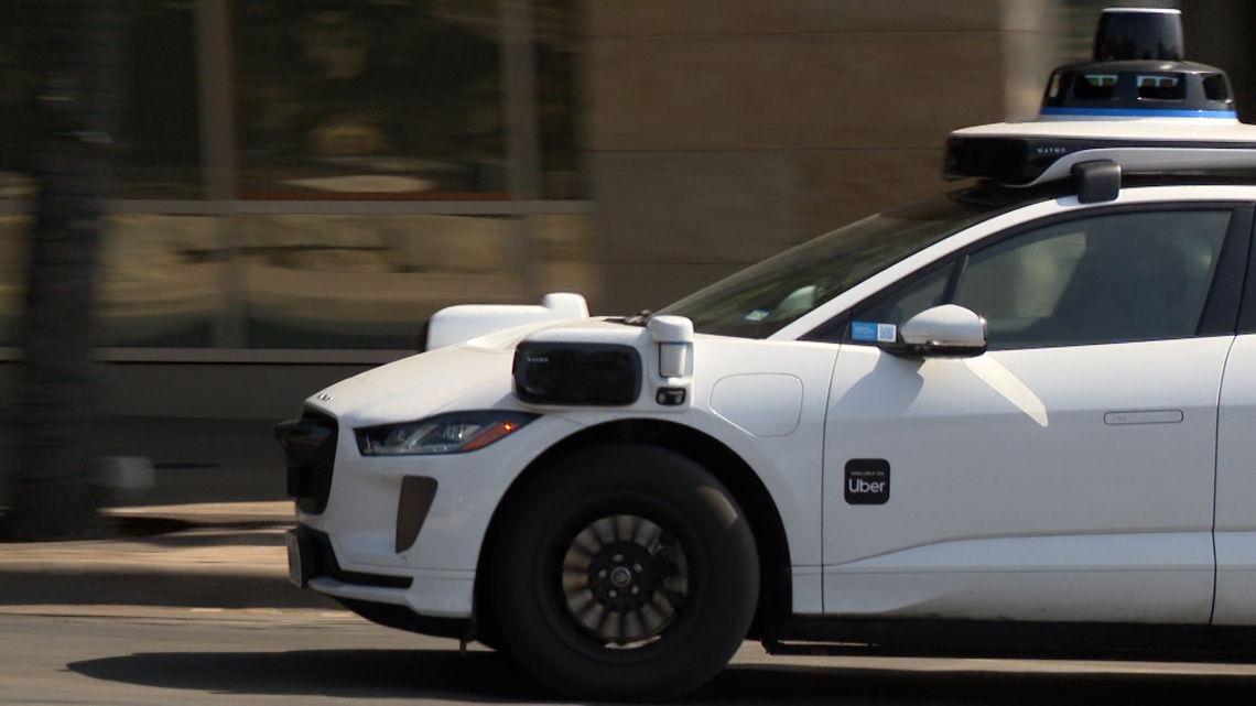 First responders working to make autonomous vehicles safer in Austin ...