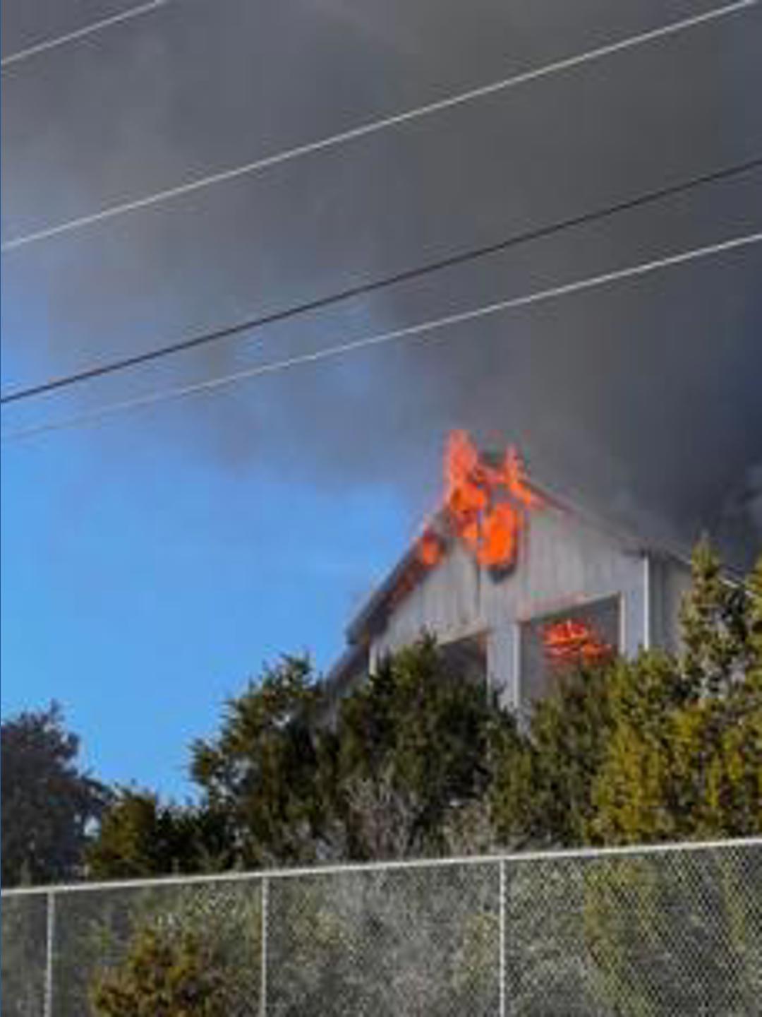 Apartment fire along FM 620 South in Bee Cave causes structure collapse ...