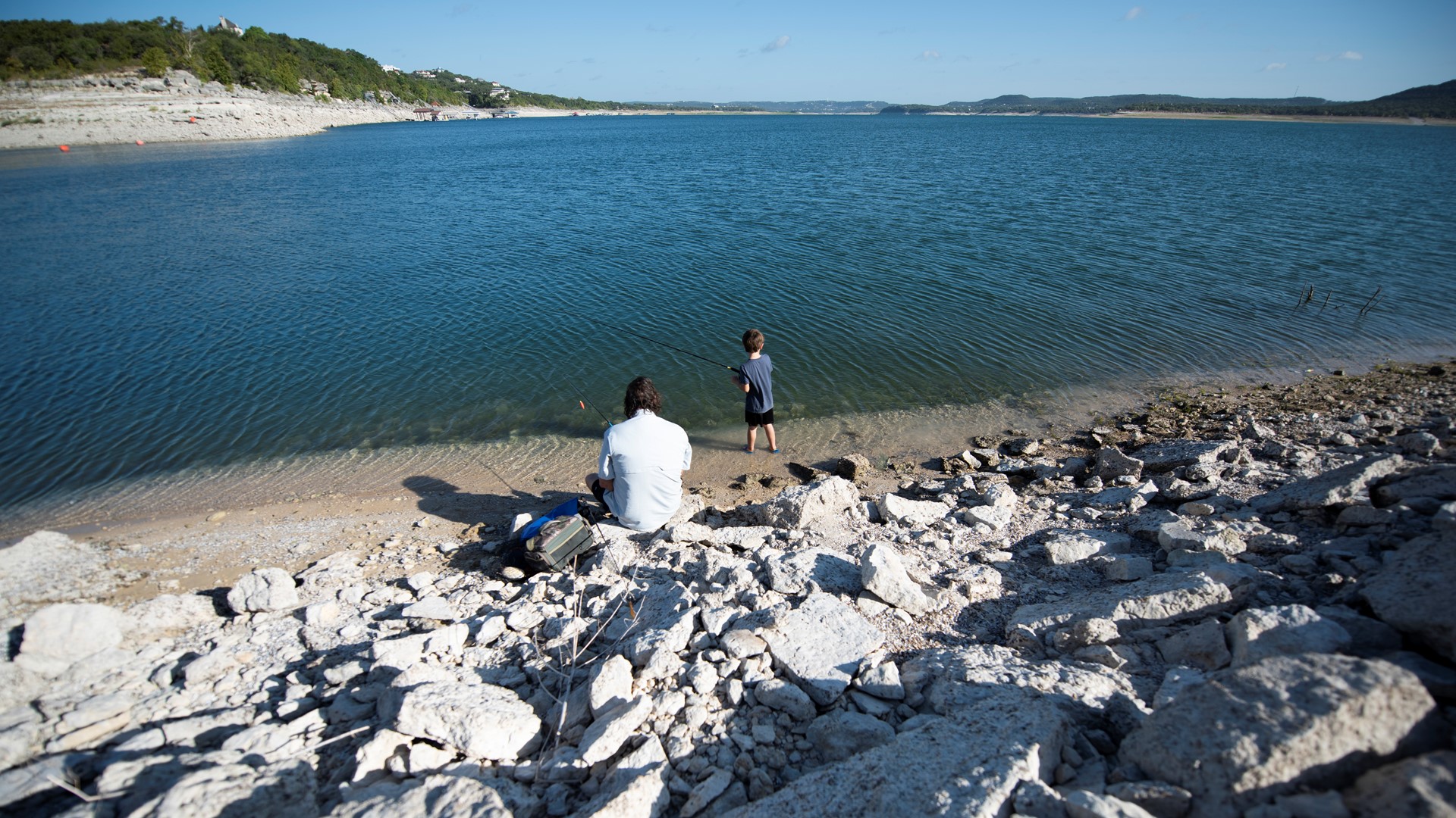As July heat breaks records, Lake Travis water levels continue to drop ...
