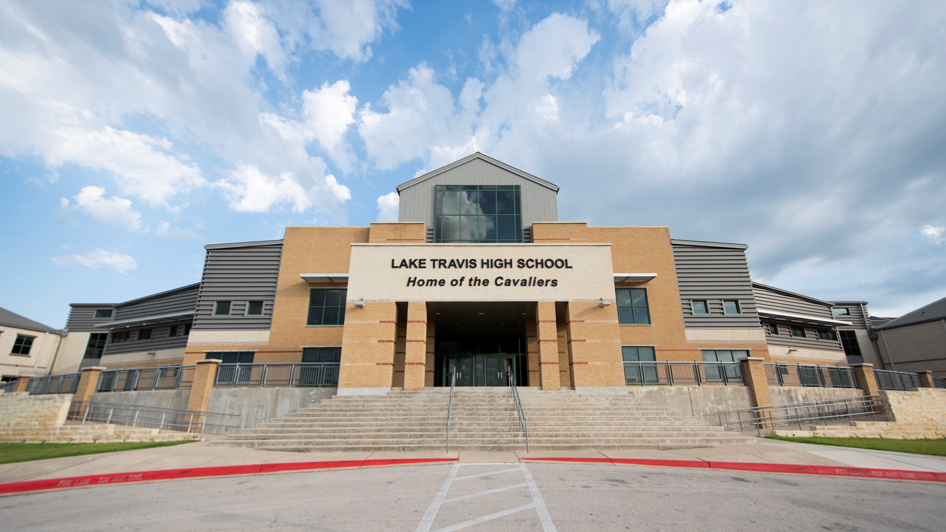 Police detain suspect after report at Lake Travis High School campus ...