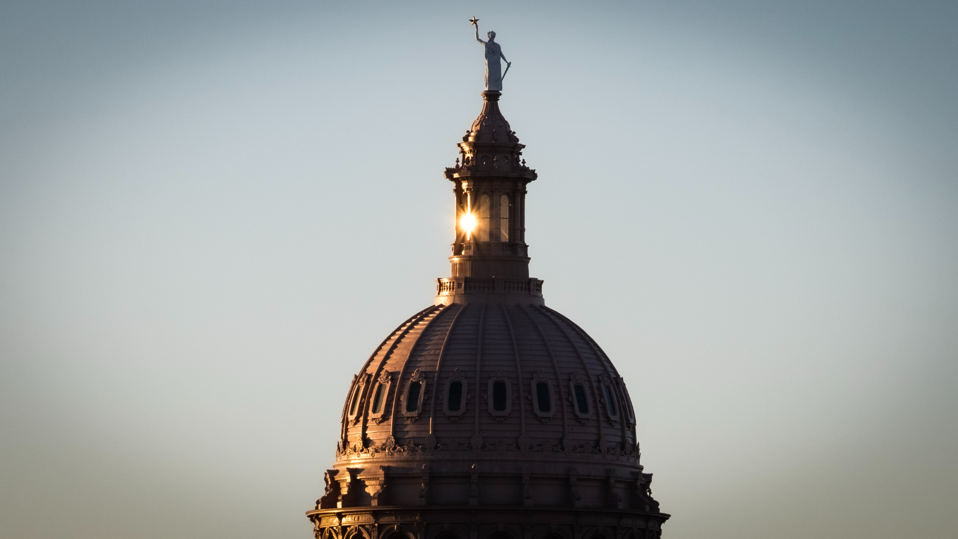 Texas Longhorns burnt orange color: The history behind it all | kvue.com