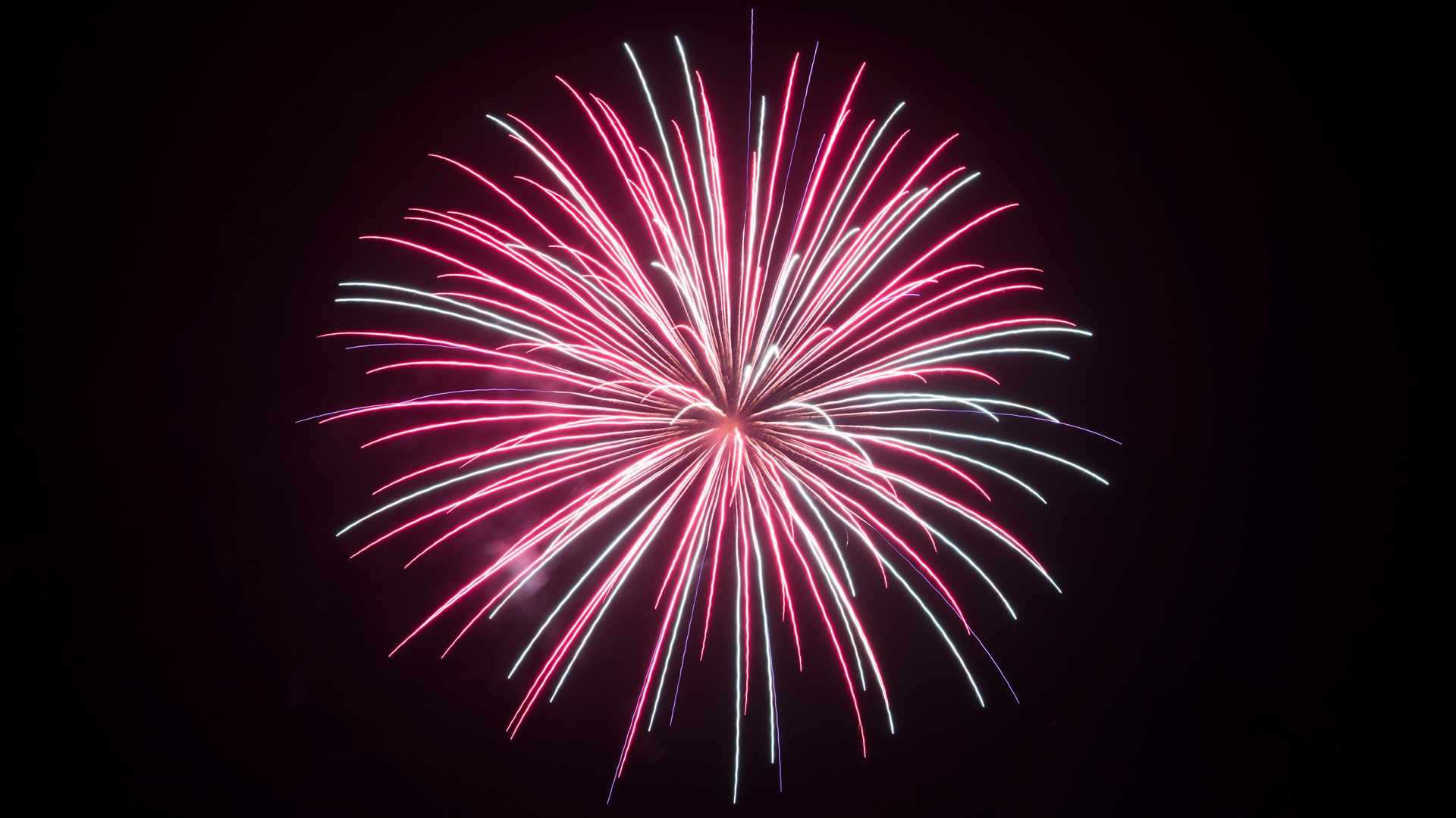 Thousands pack Vic Mathias Shores for annual Fourth of July symphony ...