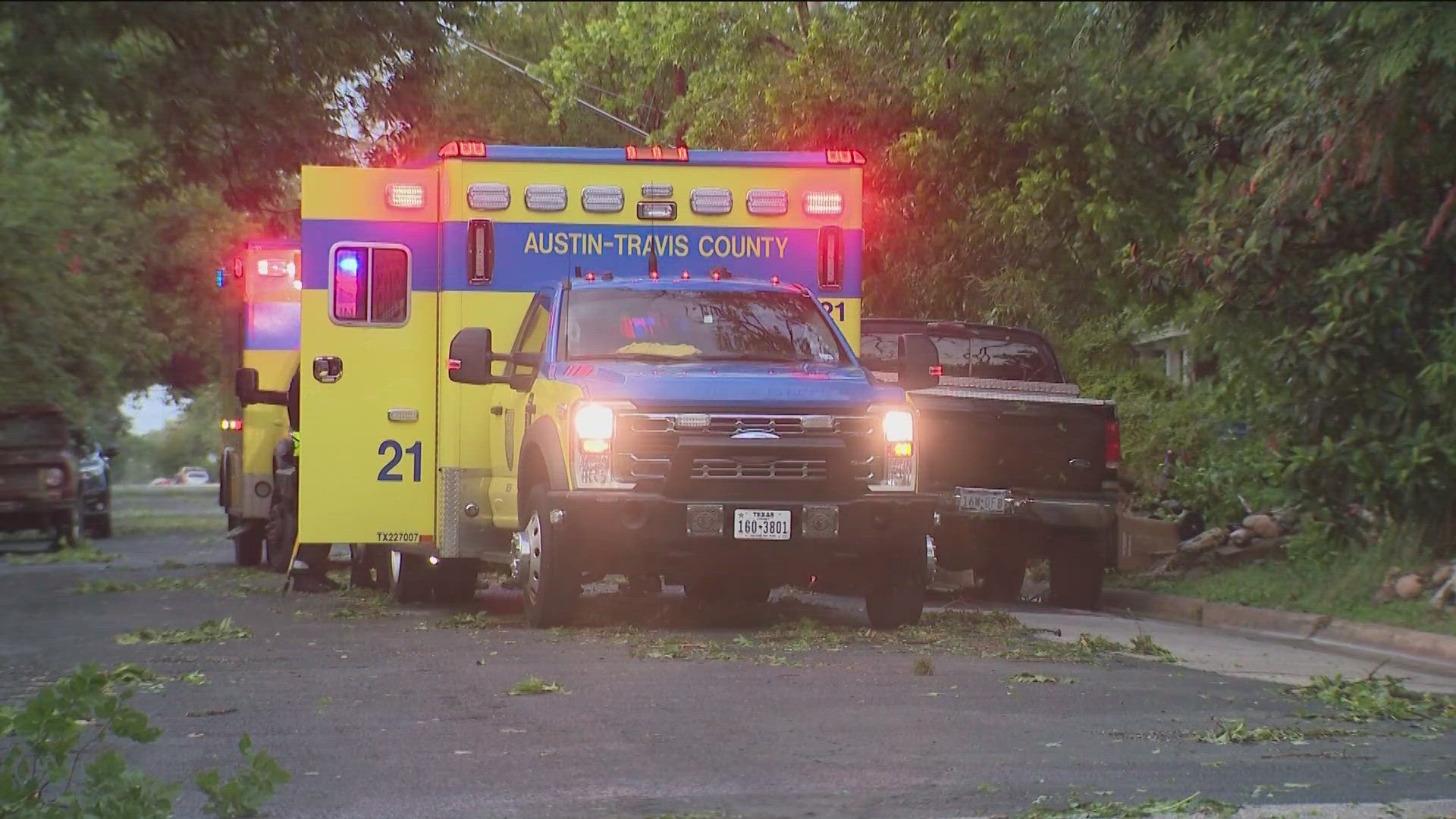 1 death after Austin storms prompt numerous water rescues | kvue.com