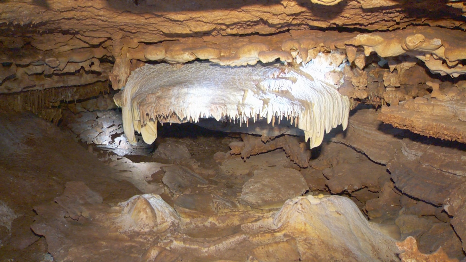 Georgetown's Inner Space Cavern offers underground adventure full of ...