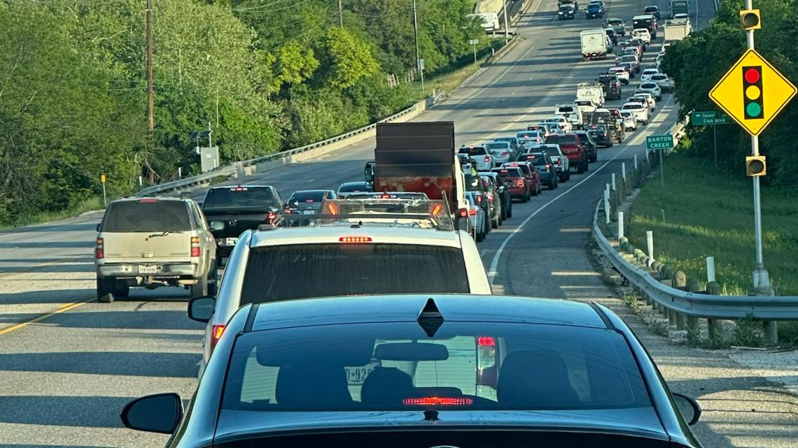 City of Bee Cave, TxDOT team up to find SH 71 traffic solutions | kvue.com