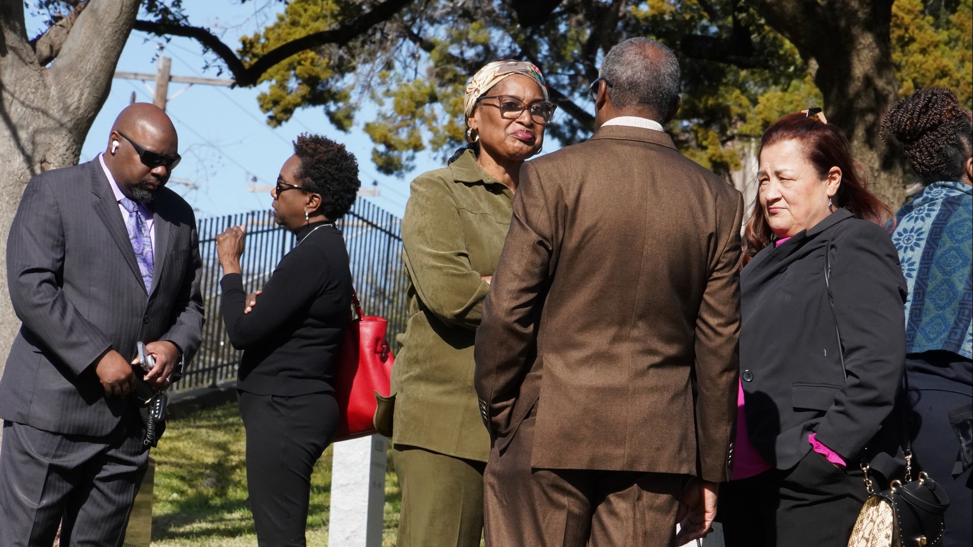 PHOTOS: Congresswoman Eddie Bernice Johnson laid to rest at Texas State Cemetery | kvue.com