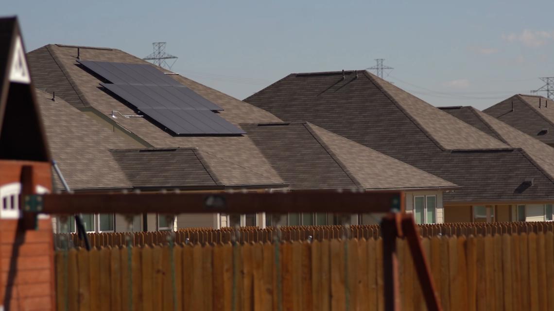 Austin Energy will let you lease roof space for solar power | kvue.com
