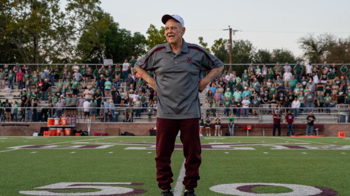 Cameron Yoemen PA announcer Bertie Shuemate celebrates 50 years | kvue.com