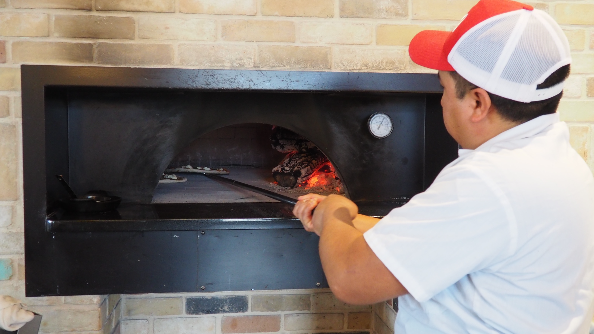Keep Austin Local: Backspace Pizza | kvue.com