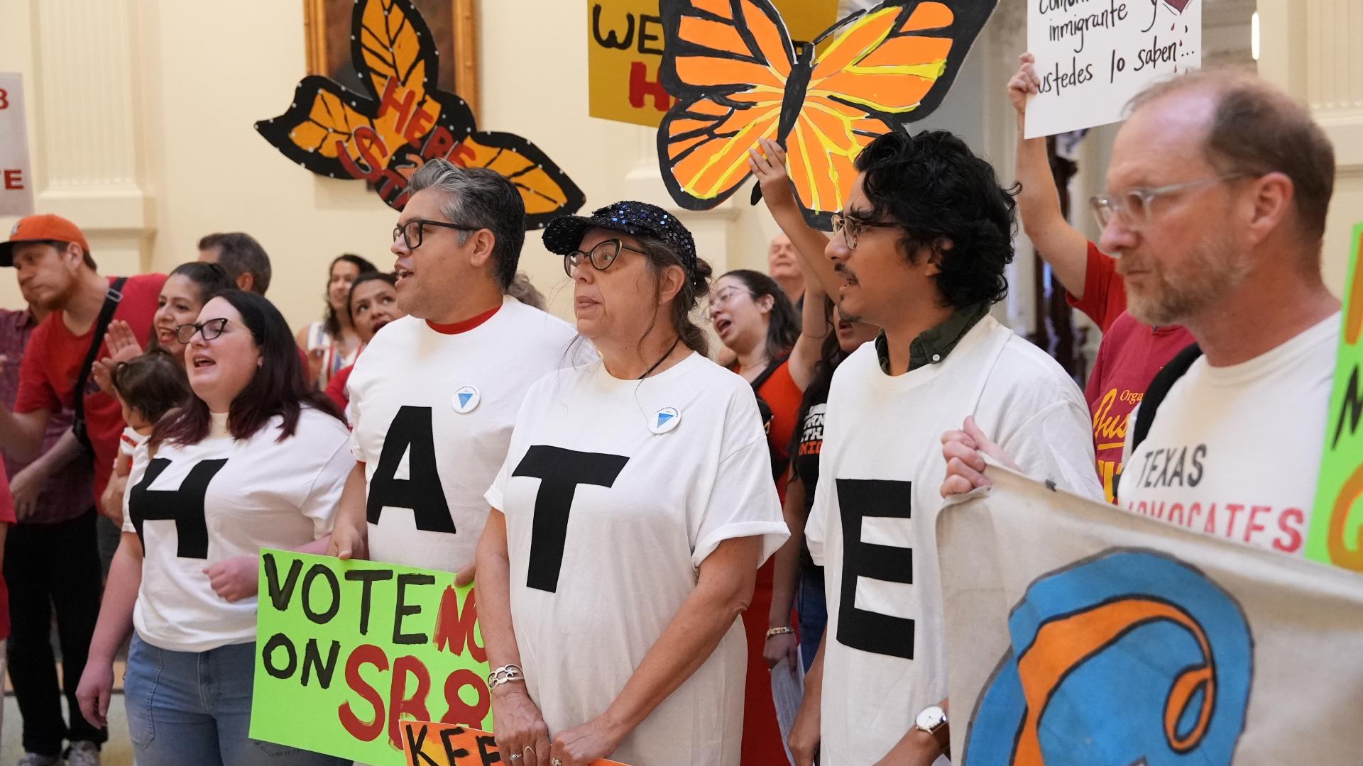 Texas Senate Bill 8: Protest against bill requiring sheriff cooperation ...
