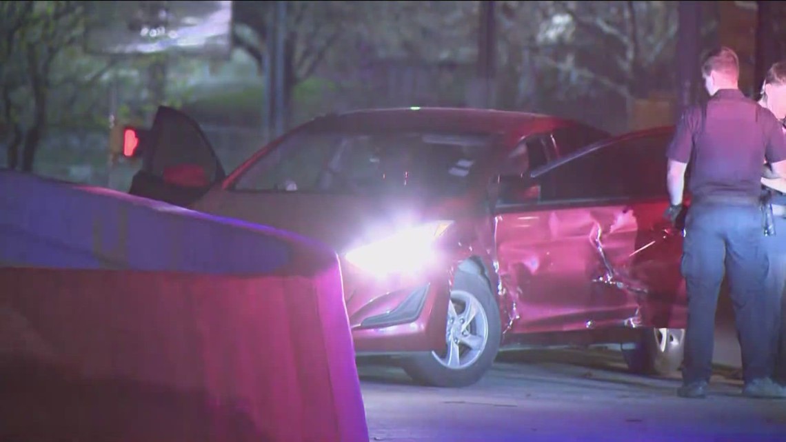 Austin police arrest 3 juveniles during high-speed chase | kvue.com