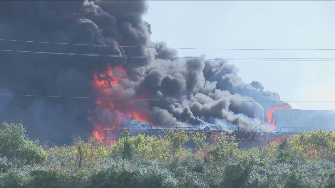 Fire underway at decommissioned power plant near Houston | kvue.com