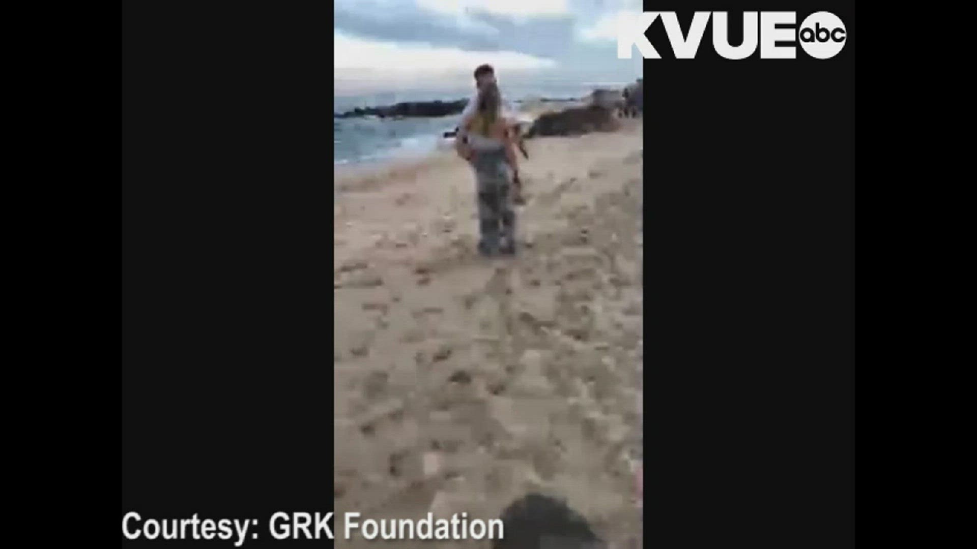 Greg Kelley proposes to longtime girlfriend in Cabo | kvue.com