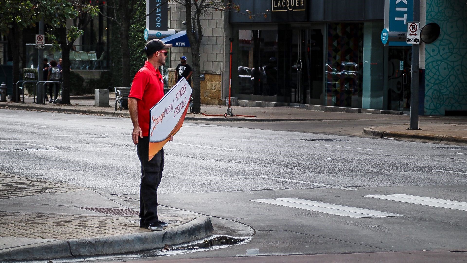 Two Austin sign spinners headed to Las Vegas for World Sign Spinning ...
