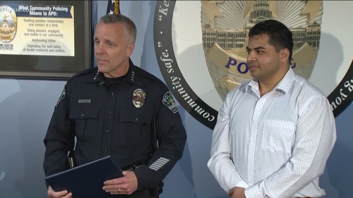 Austin police chief presents 'Chief's Challenge Coin' to a good ...