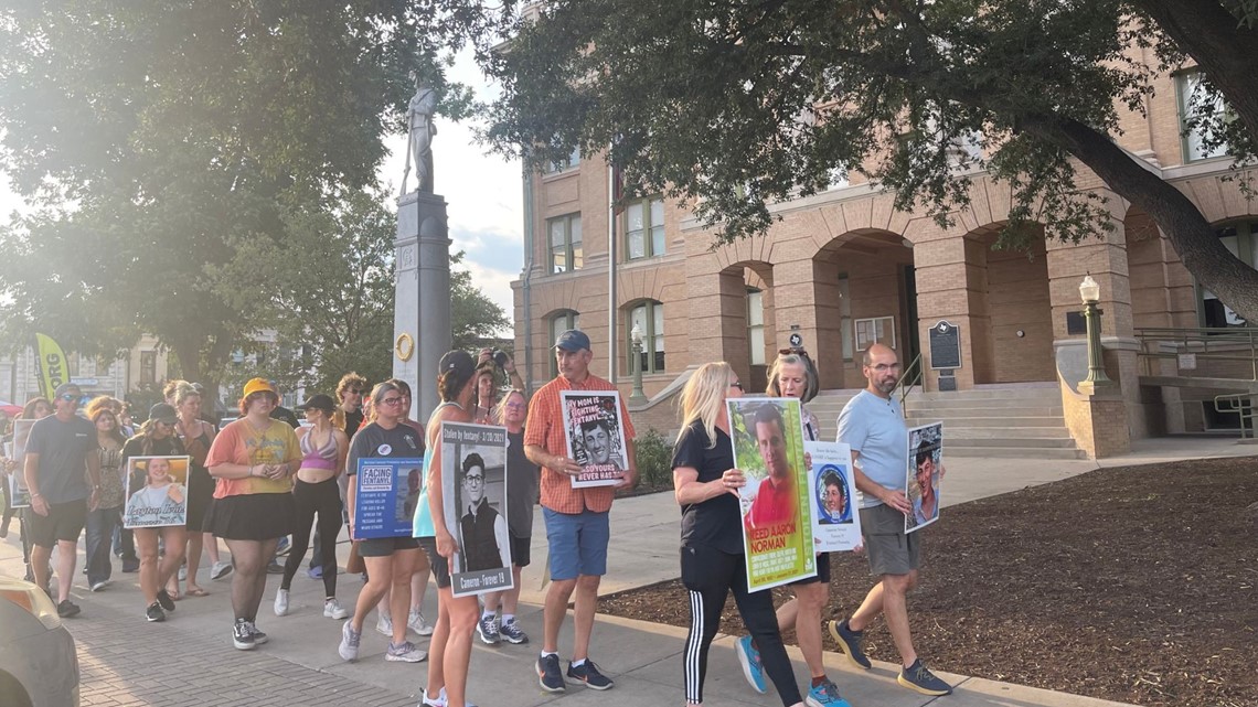 Williamson County, advocates host walk for National Fentanyl Prevention ...