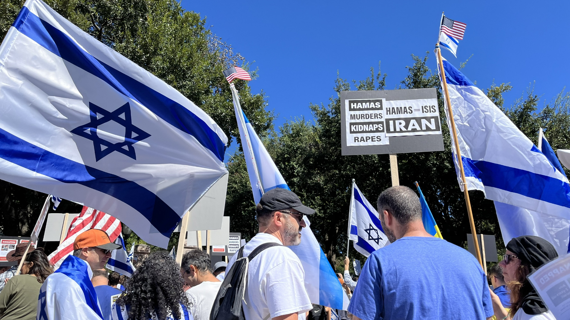 Israel, Palestine supporters gather in separate protests at the Texas ...