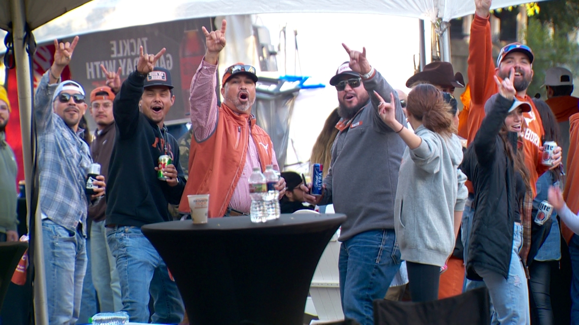 Texas Longhorns fans celebrate after College Football Playoff win over ...