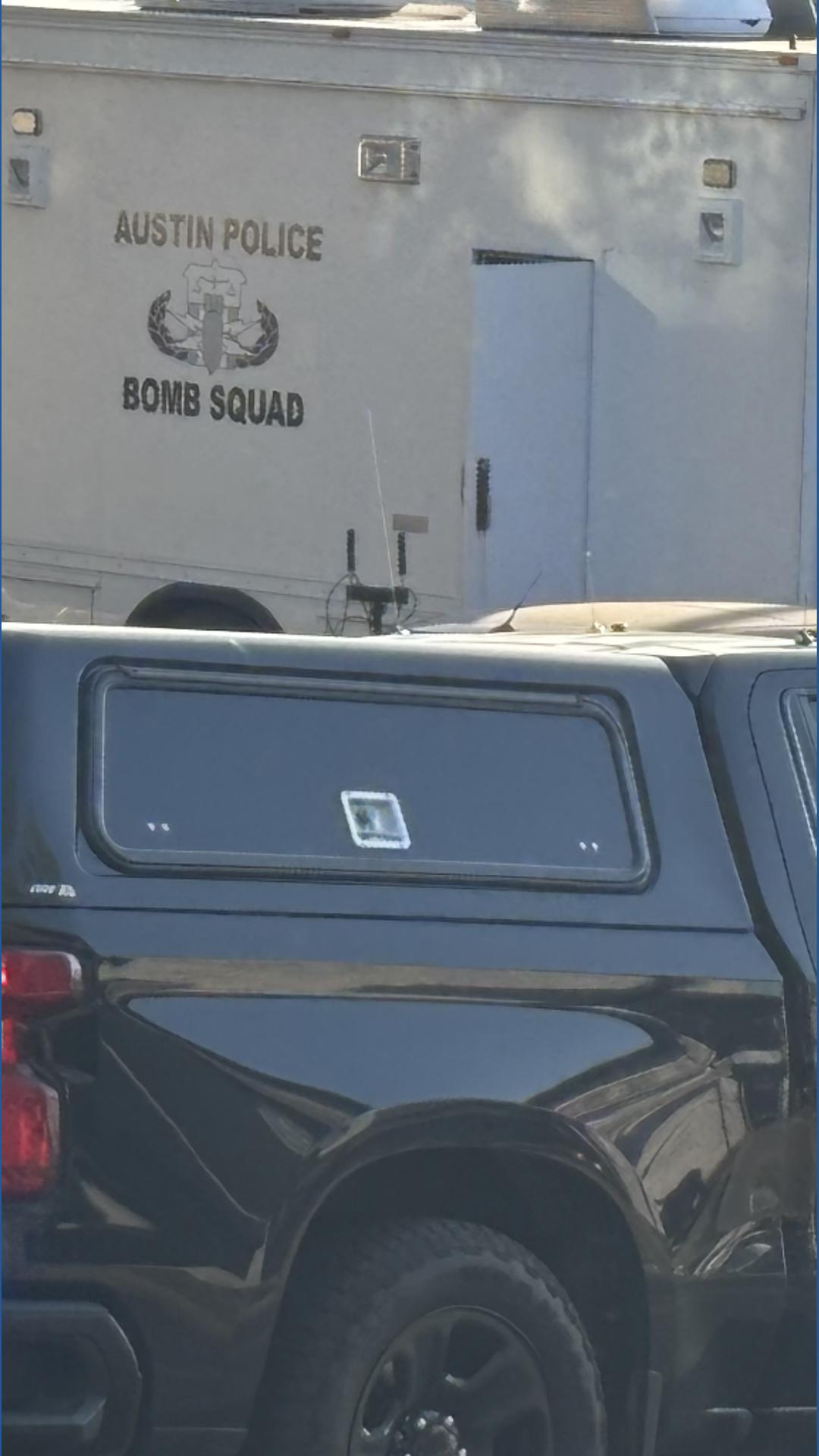 Suspect in custody after 24th Street SWAT call | kvue.com