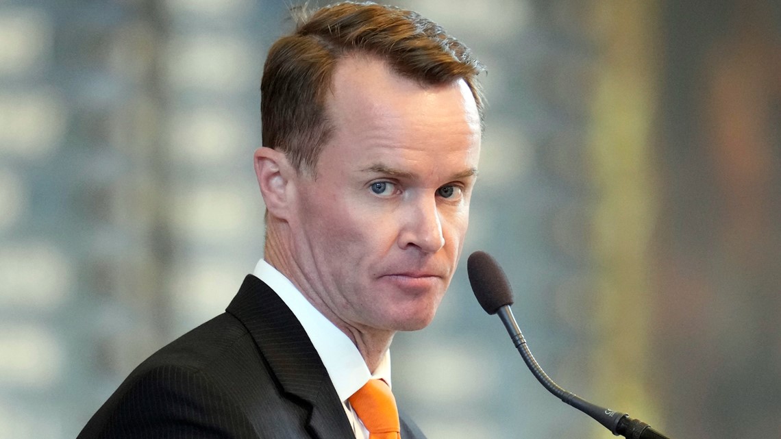 Texas House Speaker Dade Phelan drops out of race | kvue.com