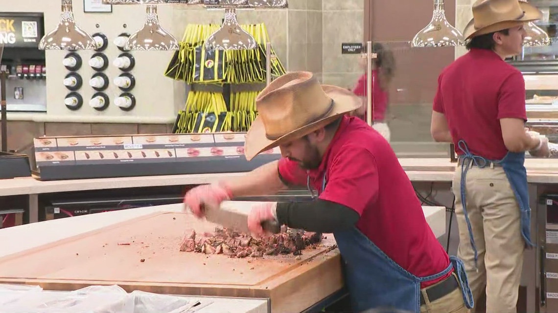 Chefs prepare brisket on opening day of the world's largest Buc-ee's ...