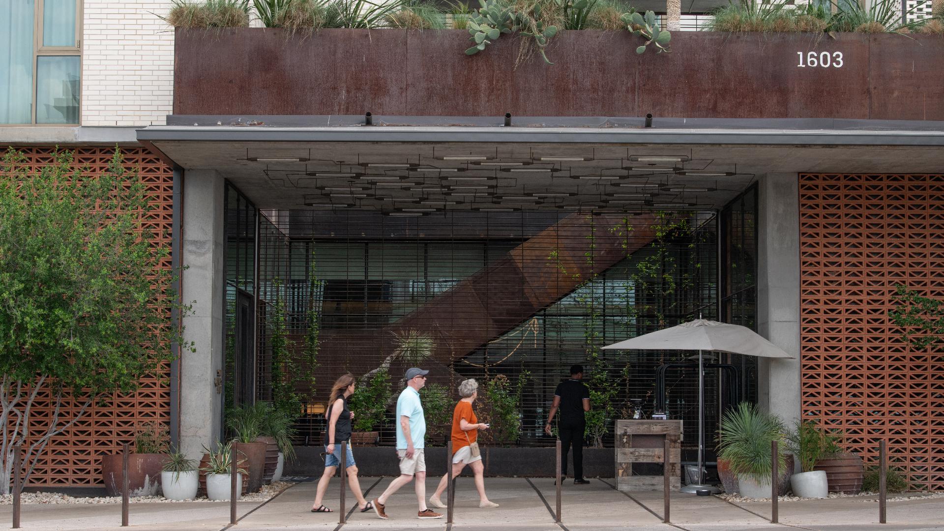 South Congress Hotel closing for 1 year to renovate and rebrand ...