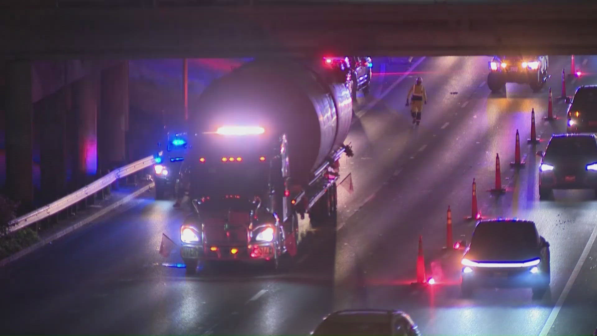 I-35 reopens after semi-truck crashes into 11th Street Bridge in ...