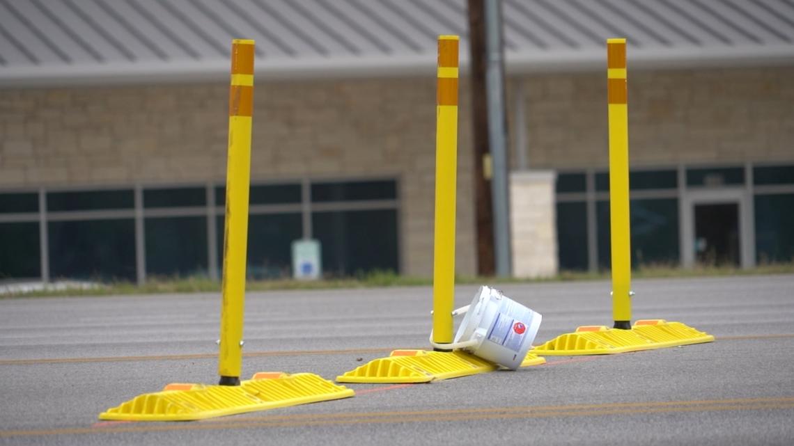TxDOT installs barriers on RM 620 to prevent crashes; residents don't ...