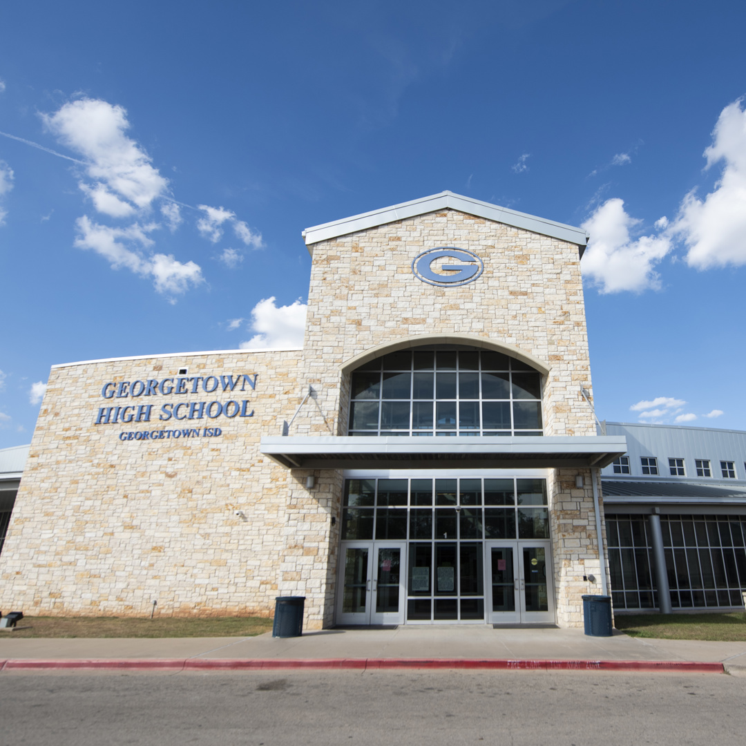 Georgetown ISD clears lockdown after bomb threat at high school | kvue.com