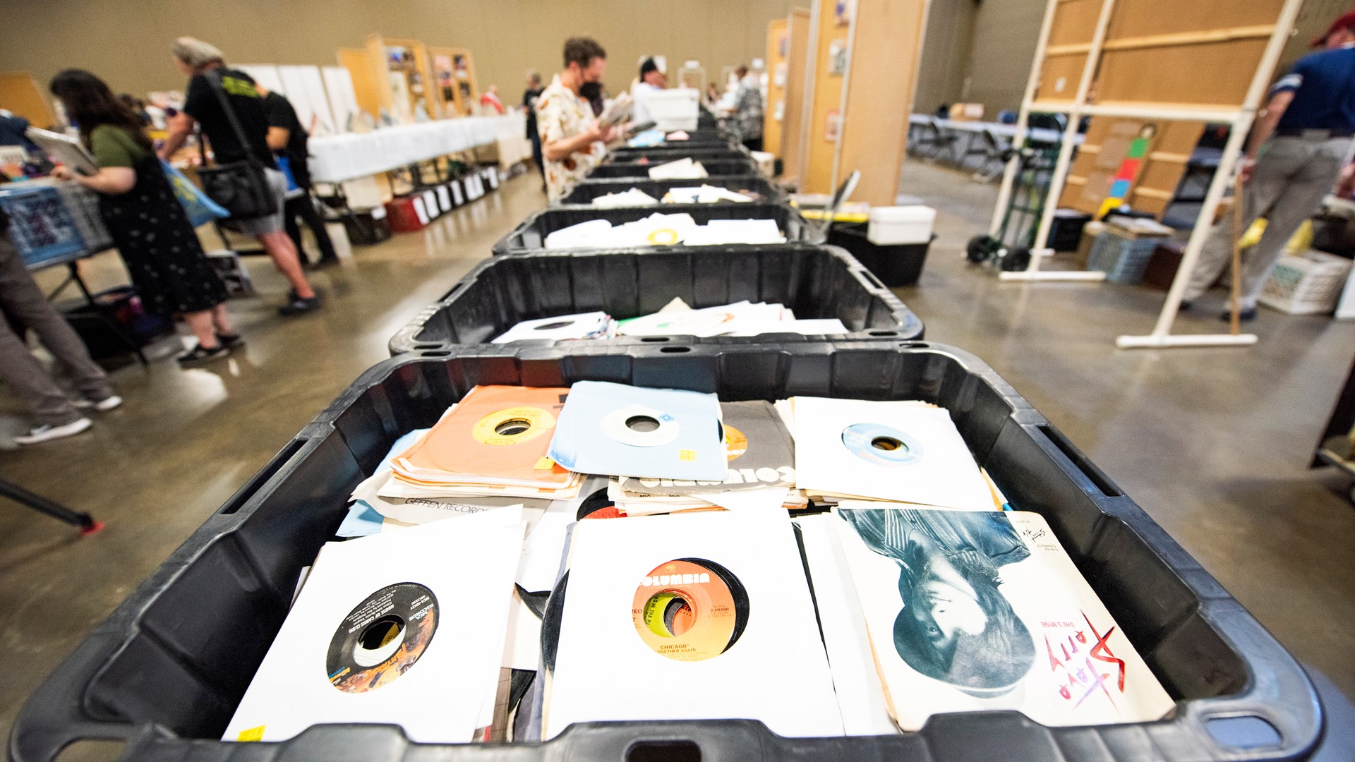 PHOTOS: Austin Record Convention 2022 | kvue.com