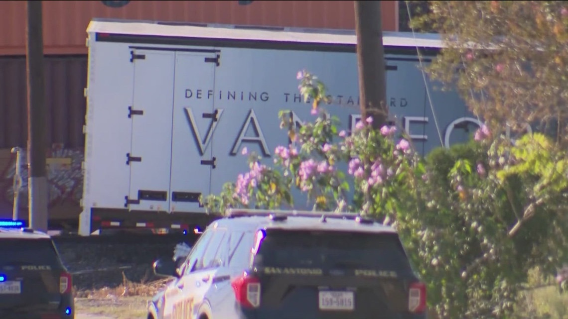 Vandegrift High band trailer hit by train en route to state competition ...