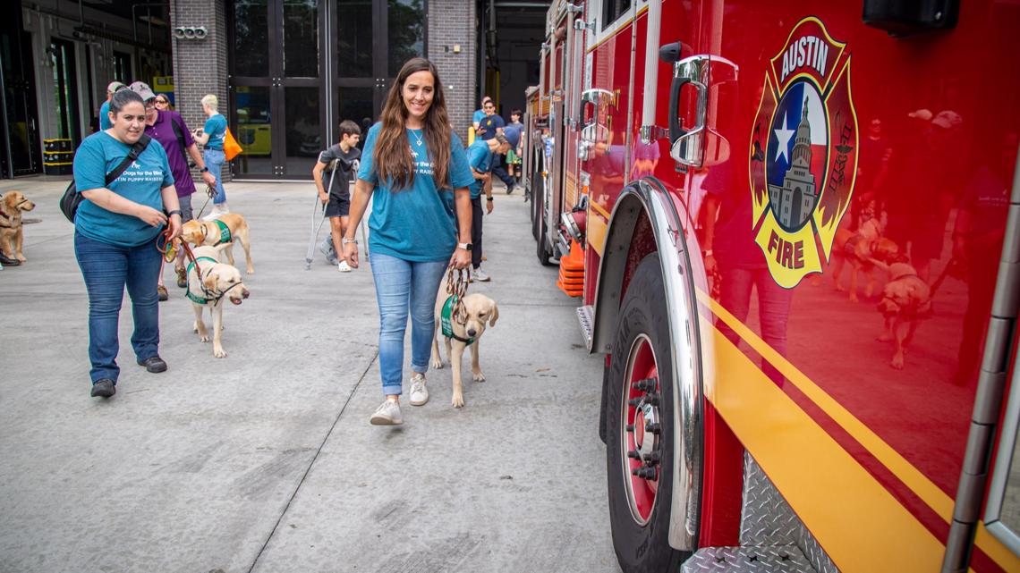 Austin Fire Department helps future guide dogs | kvue.com