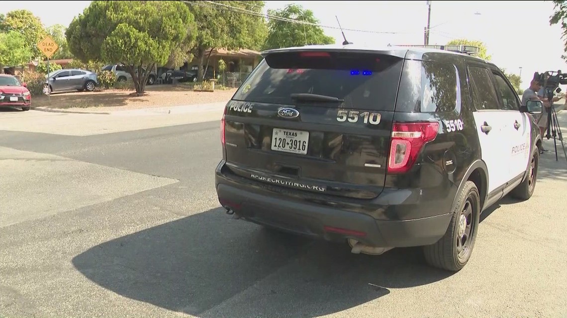 APD SWAT team called to incident off Lola Drive in North Austin | kvue.com