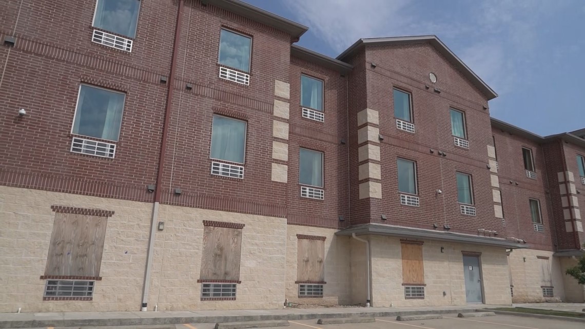 Texas Bungalows property sits vacant as City plans to turn it into ...