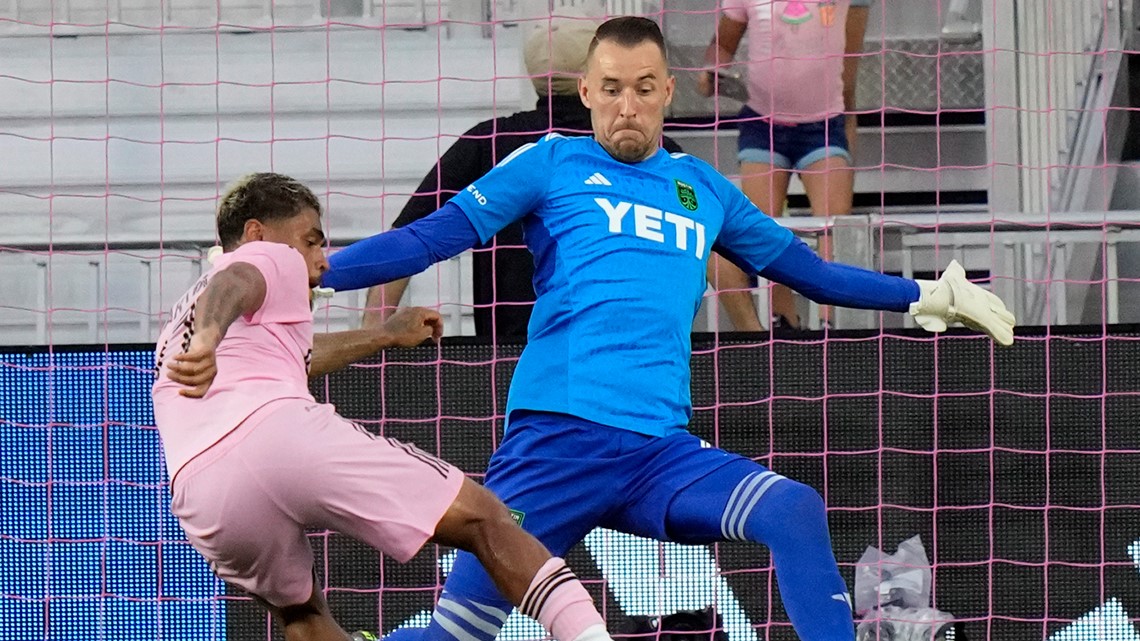 Austin FC extends goalkeeper Brad Stuver through 2027 | kvue.com