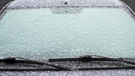 How to prepare your car so de-icing is easier after freezing rain ...