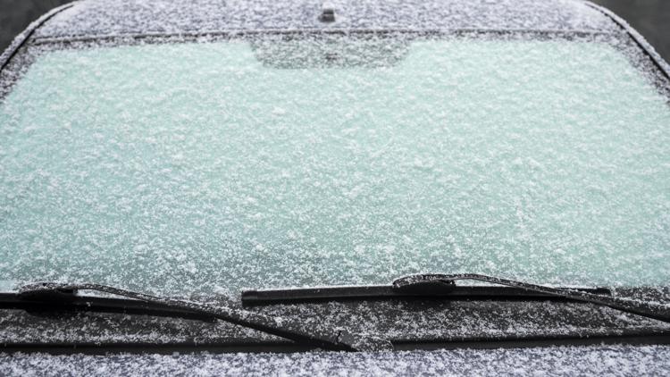 How to prepare your car so de-icing is easier after freezing rain ...