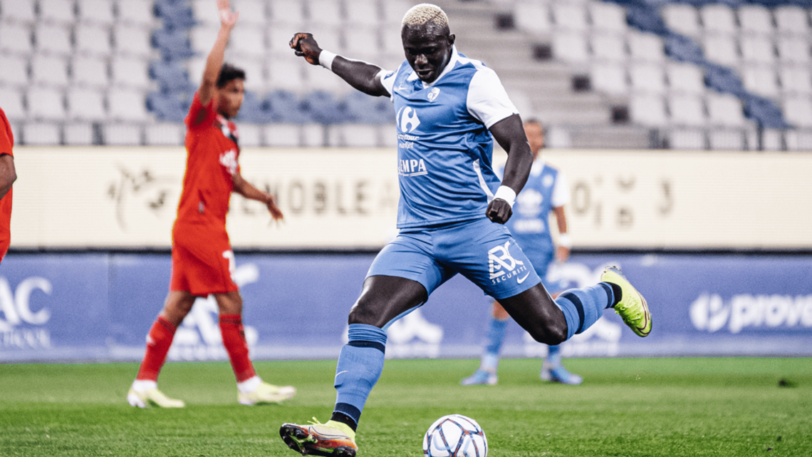 Austin FC signs Senegalese center forward Moussa Djitté | kvue.com