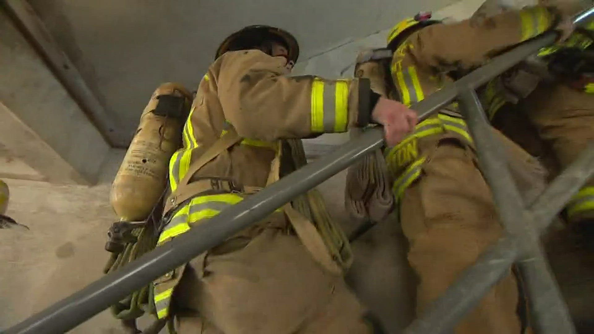 In longest running memorial stair climb, firefighters remember fallen ...