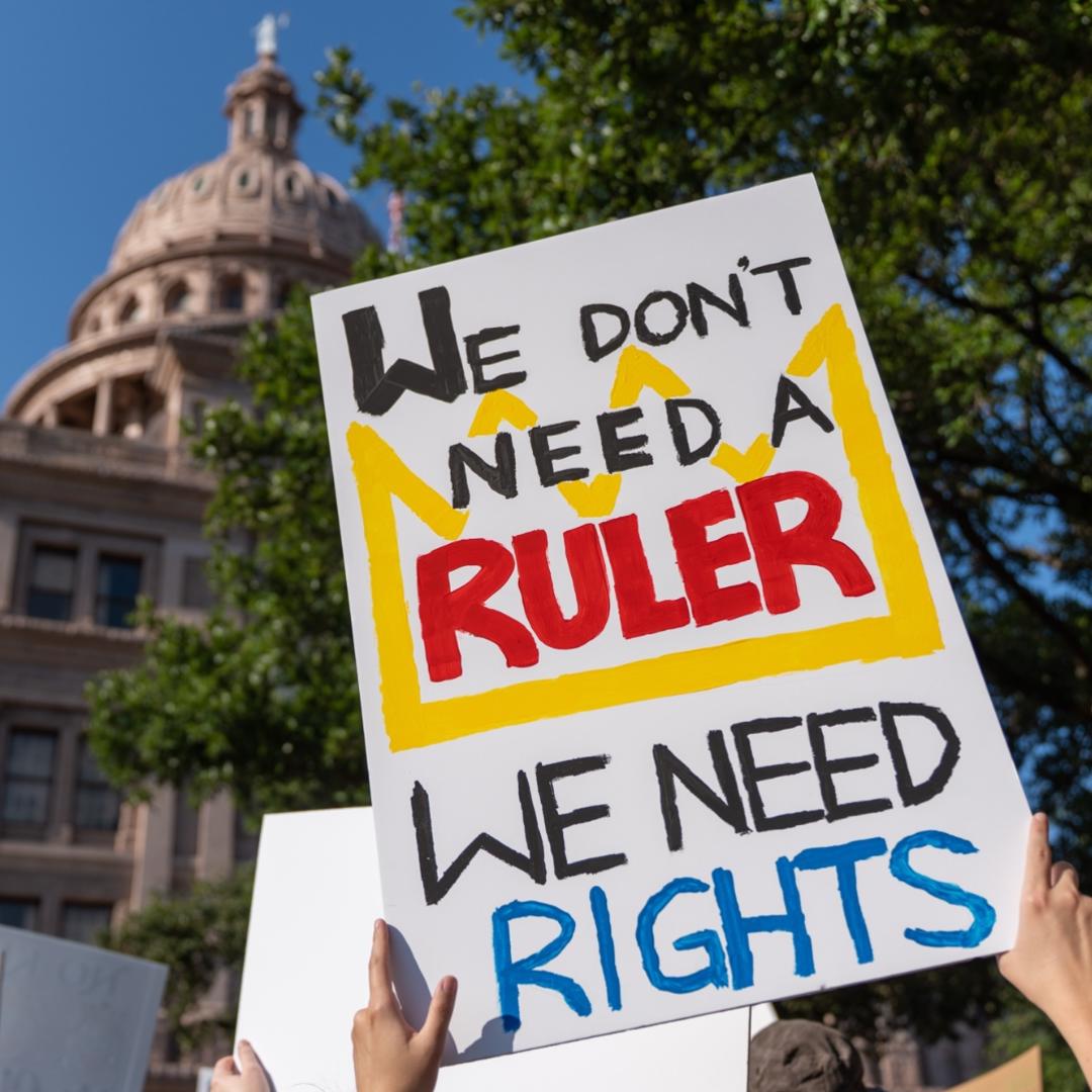 Austin protest: Thousands gather for 'No Kings' protests | kvue.com