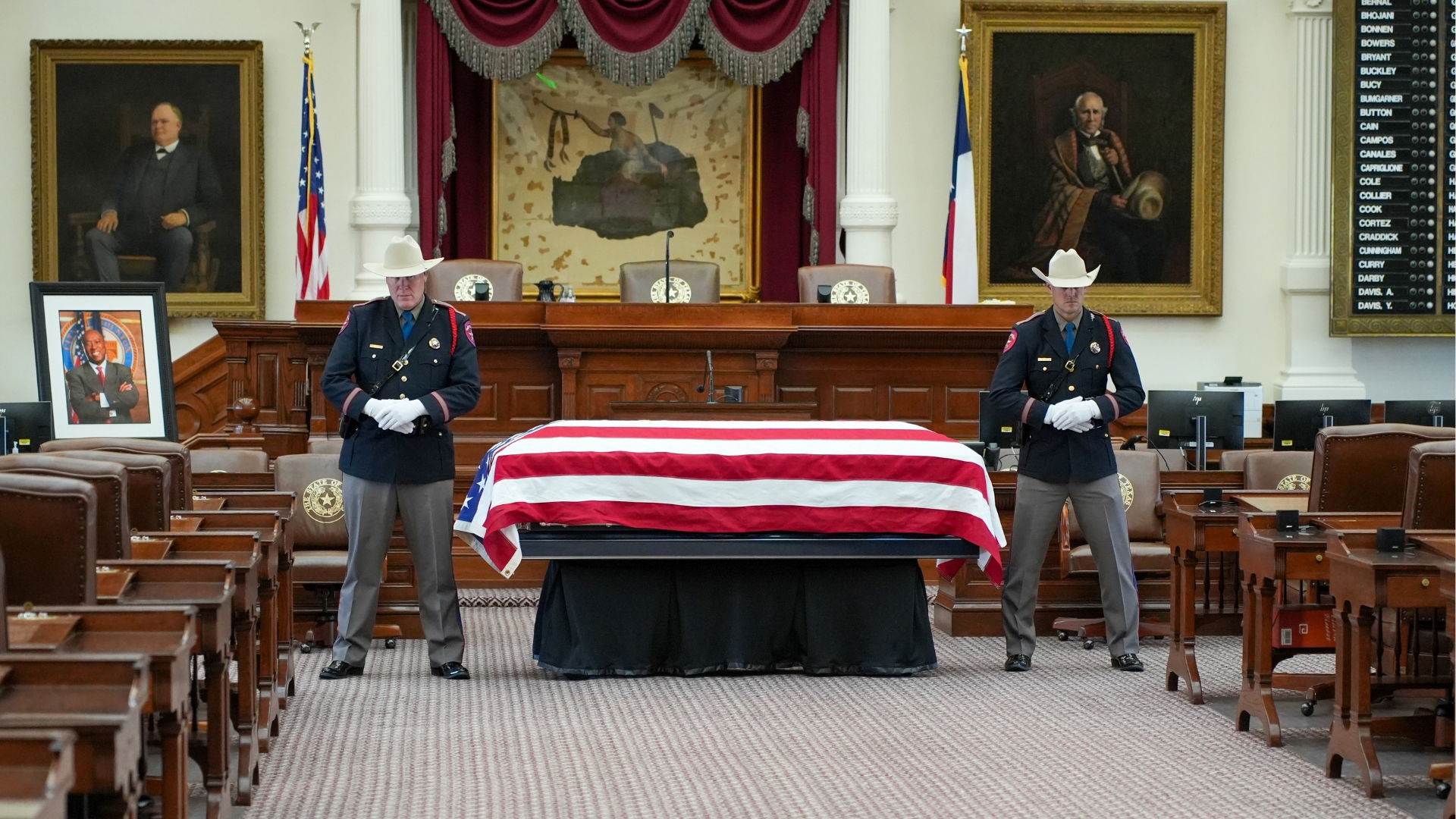 Congressman Sylvester Turner lies in honor at Texas State Capitol ...
