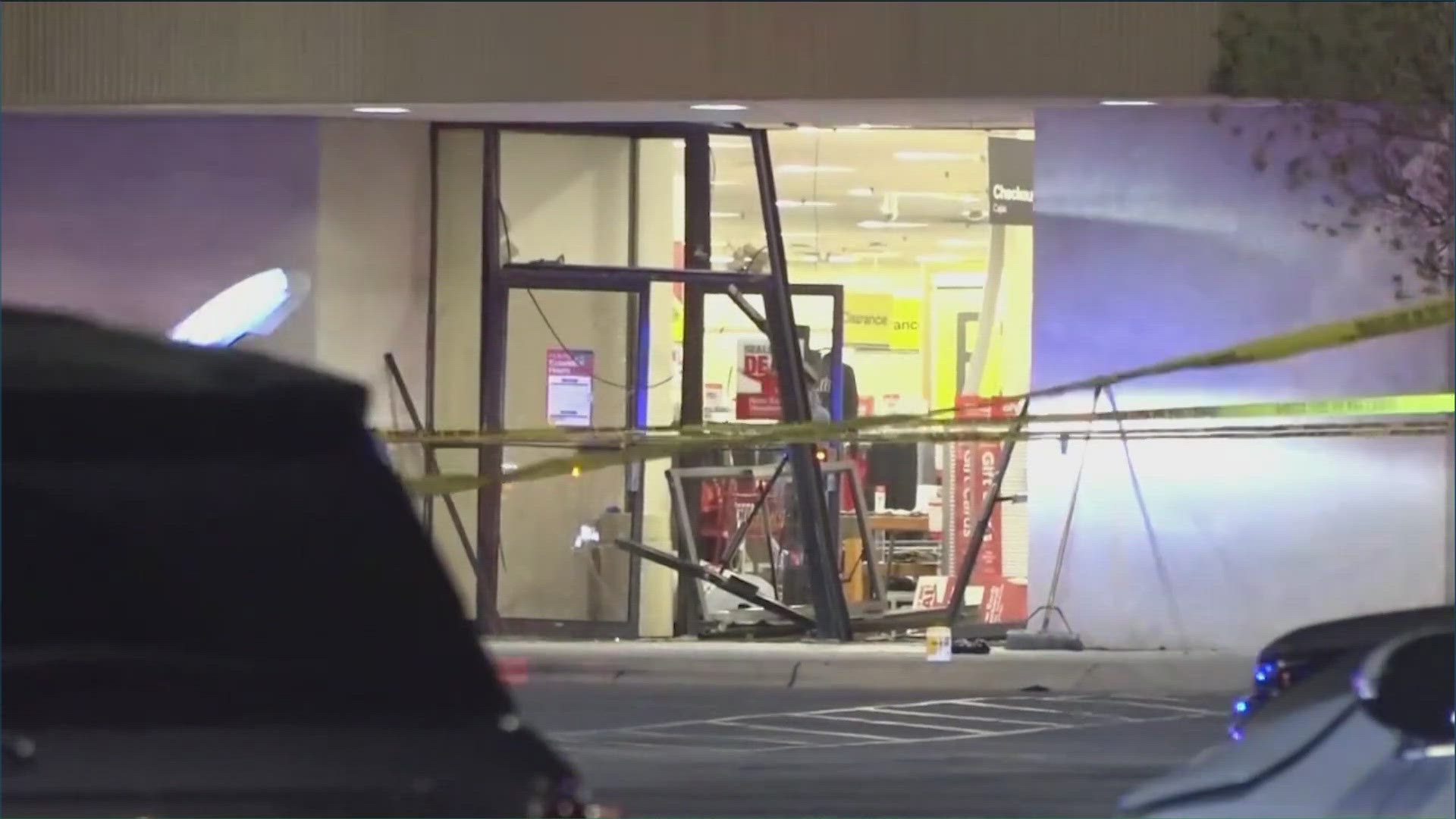 Suspect killed by police after driving through mall in Killeen | kvue.com