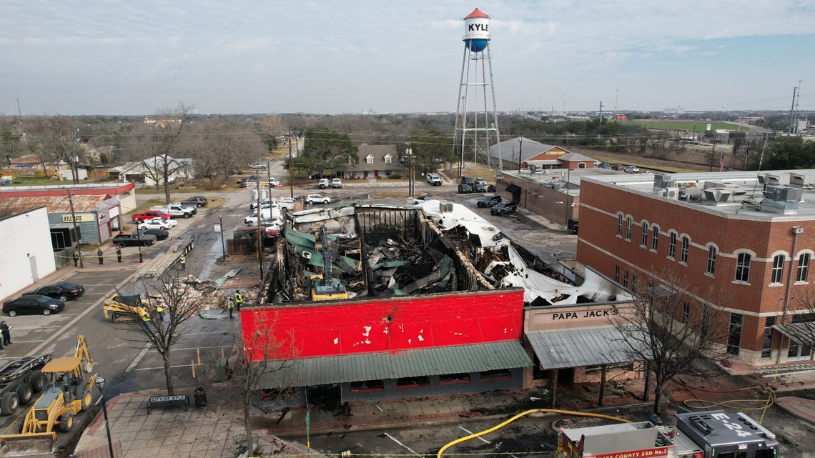 Papa Jack's in Downtown Kyle destroyed after overnight fire | kvue.com