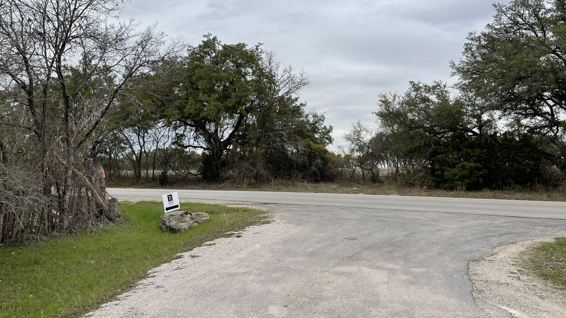 Residents in rural Austin neighborhood fighting plans for large concert ...