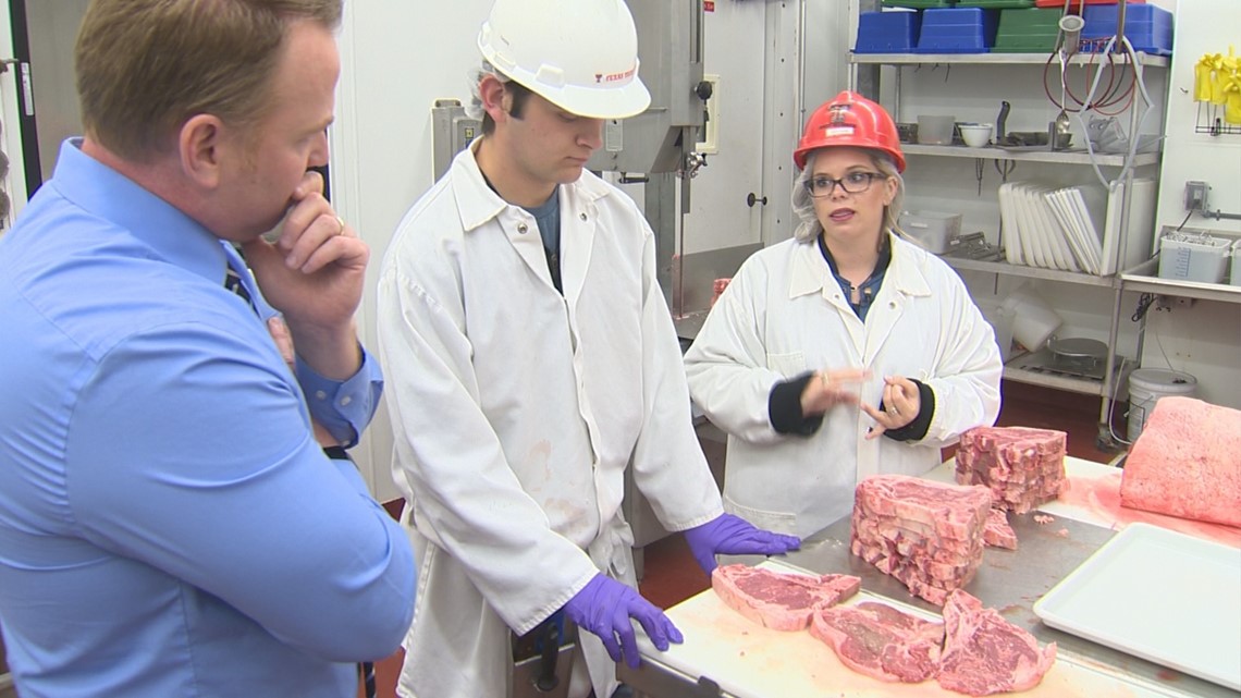 Butcher class at Florence HS teaching students how to cut and sell meat ...