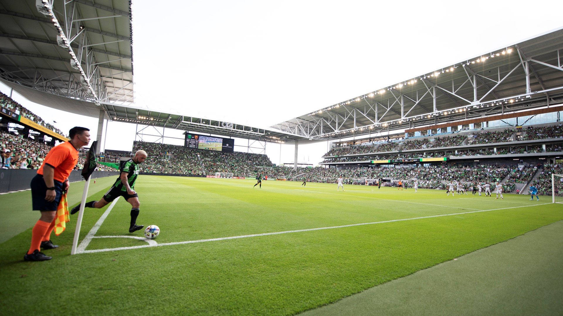 Brewery near Q2 Stadium serves hordes of Austin FC fans before and after matches | kvue.com