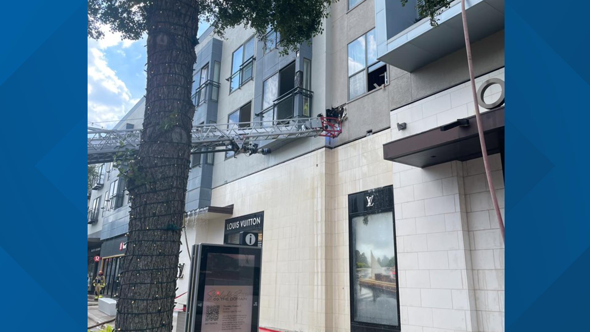 Residents can't return home after Domain apartment fire | kvue.com