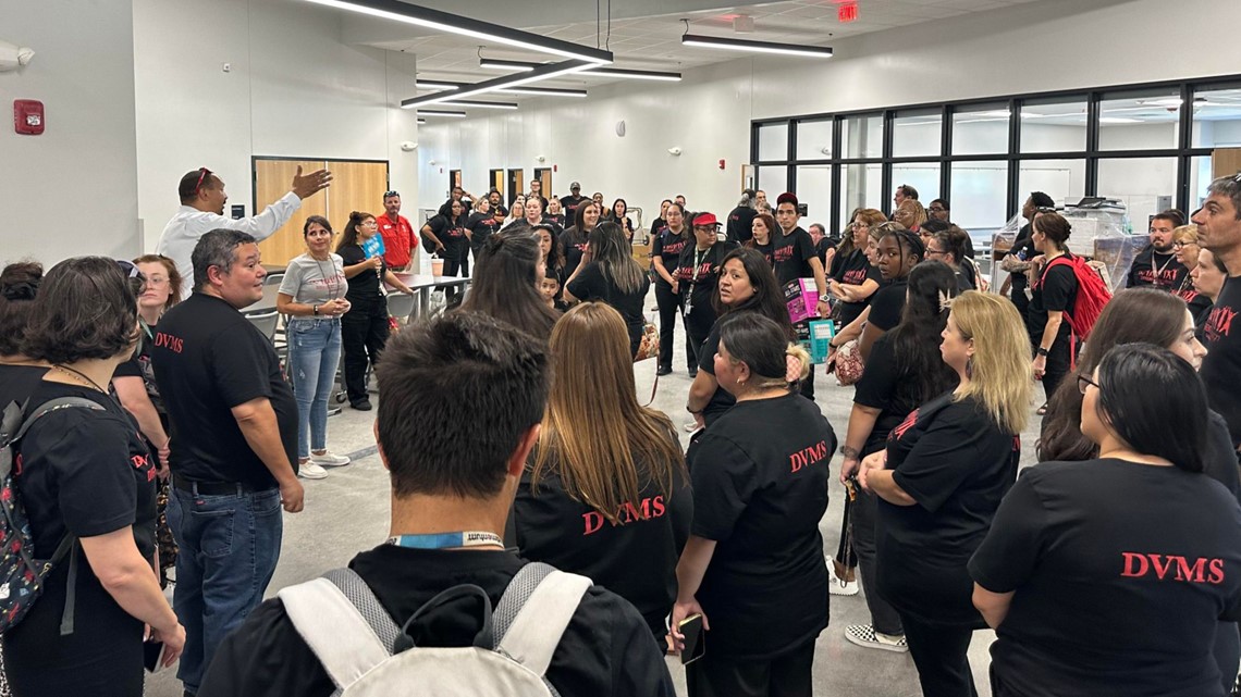 Del Valle ISD opens new Del Valle Middle School | kvue.com